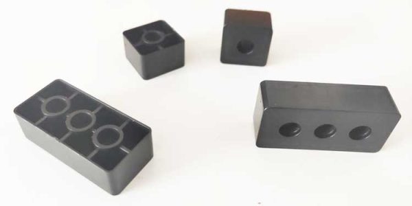 Injection mold for lego brick-like parts - Boyan Manufacturing Solutions